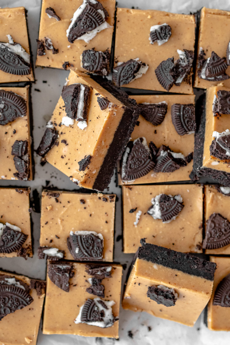 Decadent Peanut Butter Oreo Fudge Bars - Simply Unbeetable